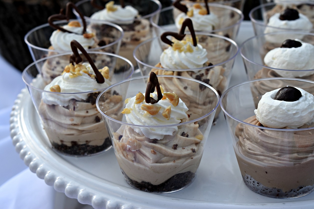 c 1 | Around the Family Table – Food. Fun. Fellowship